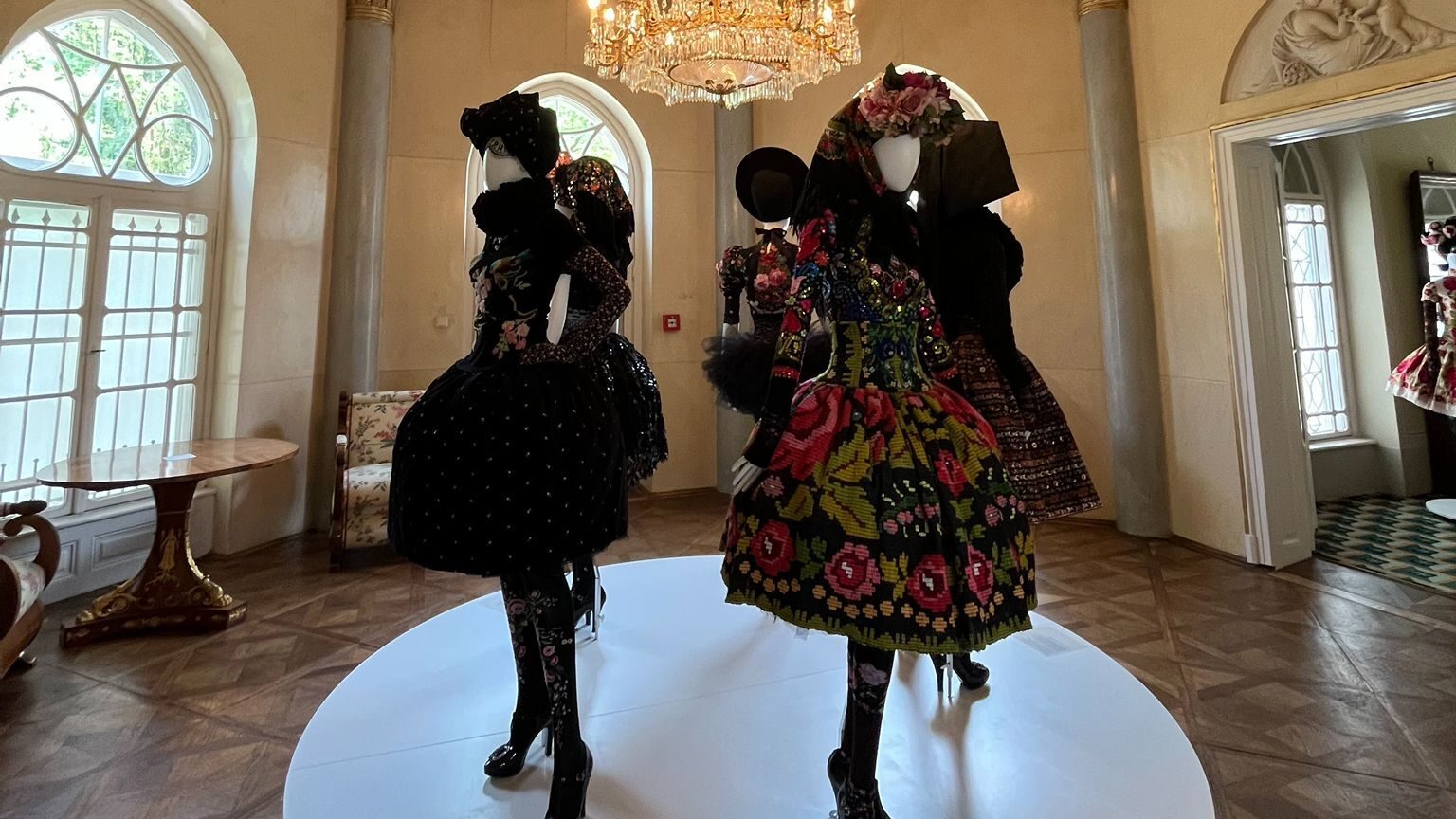 A Look into Fashion's Most Exclusive: Haute Couture - SKAYAS